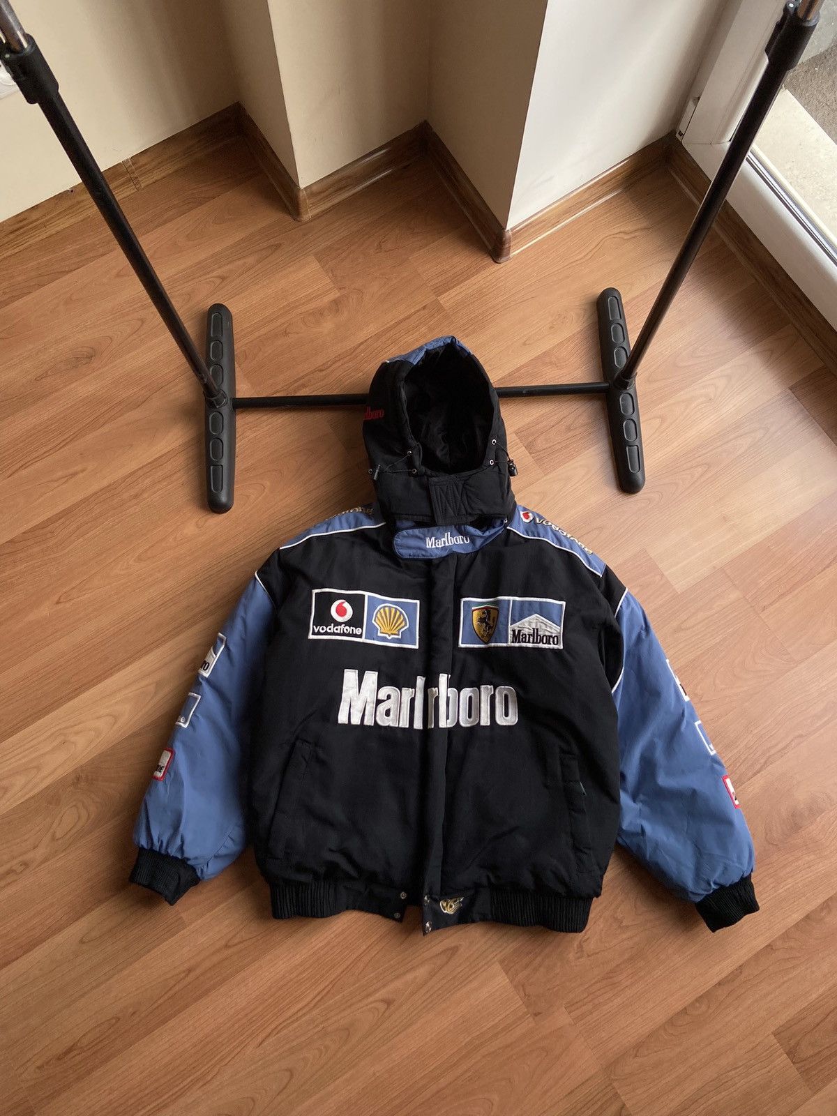 Vintage Vintage Ferrari Malboro Formula 1 Racing Puffer Jacket | Grailed