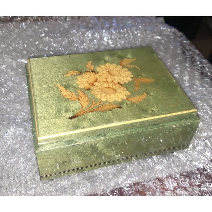 Vintage Reuge Sorrento Swiss Wind-Up Handmade Trinket Music Box RARE ...
