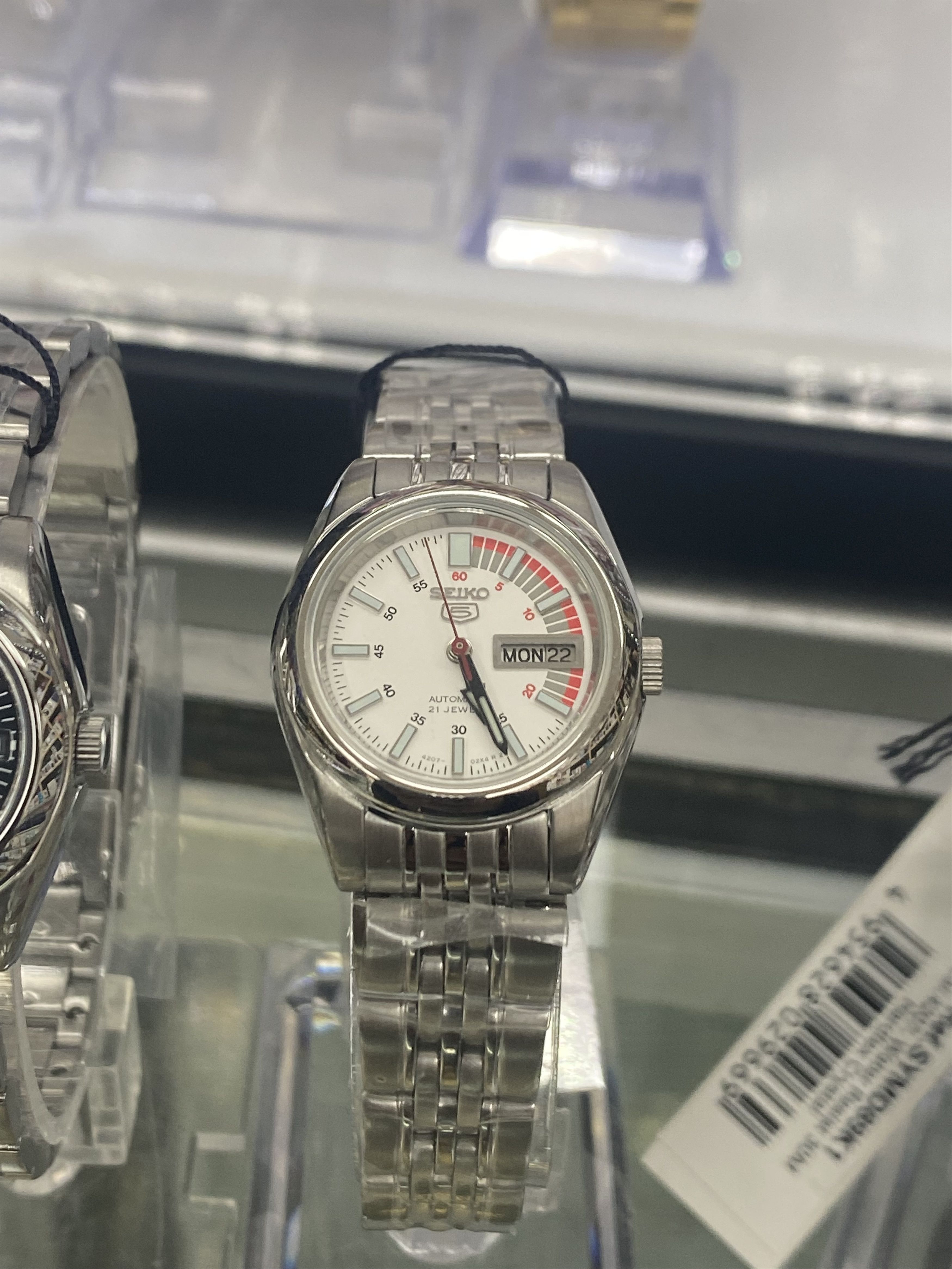 Seiko Women/ Ladies Seiko small size Watch, Automatic Movement, | Grailed