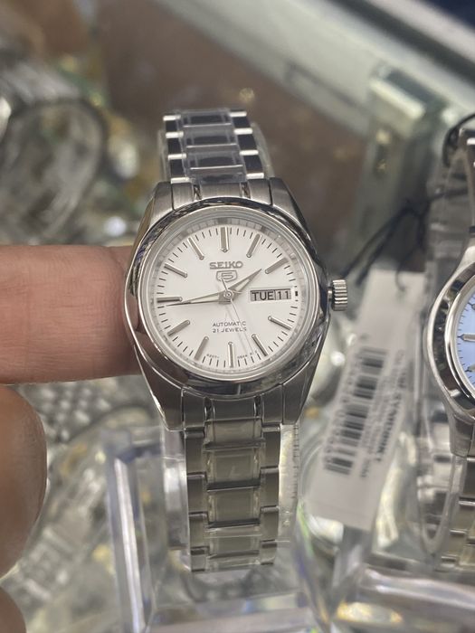 Seiko Women/ Ladies Seiko small size Watch, Automatic Movement, | Grailed