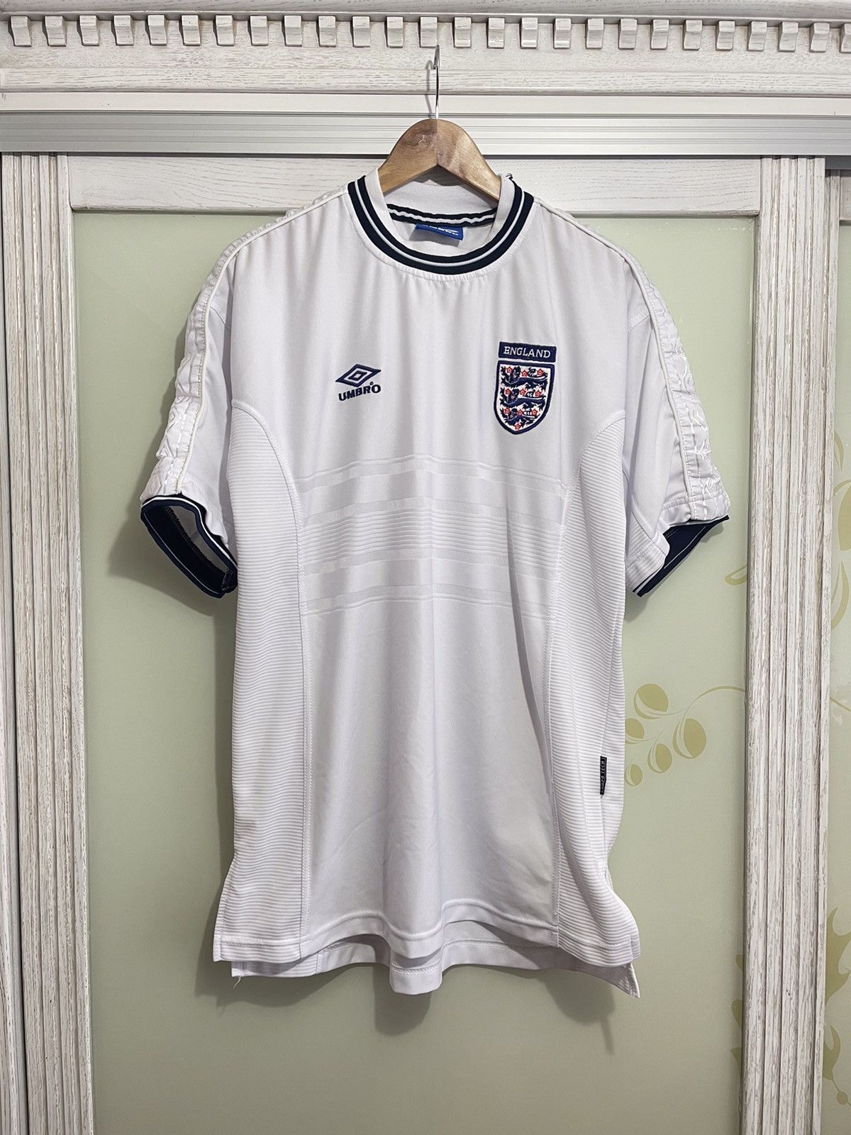Umbro × Vintage England National Team 1999-2000 Home Soccer jersey ...