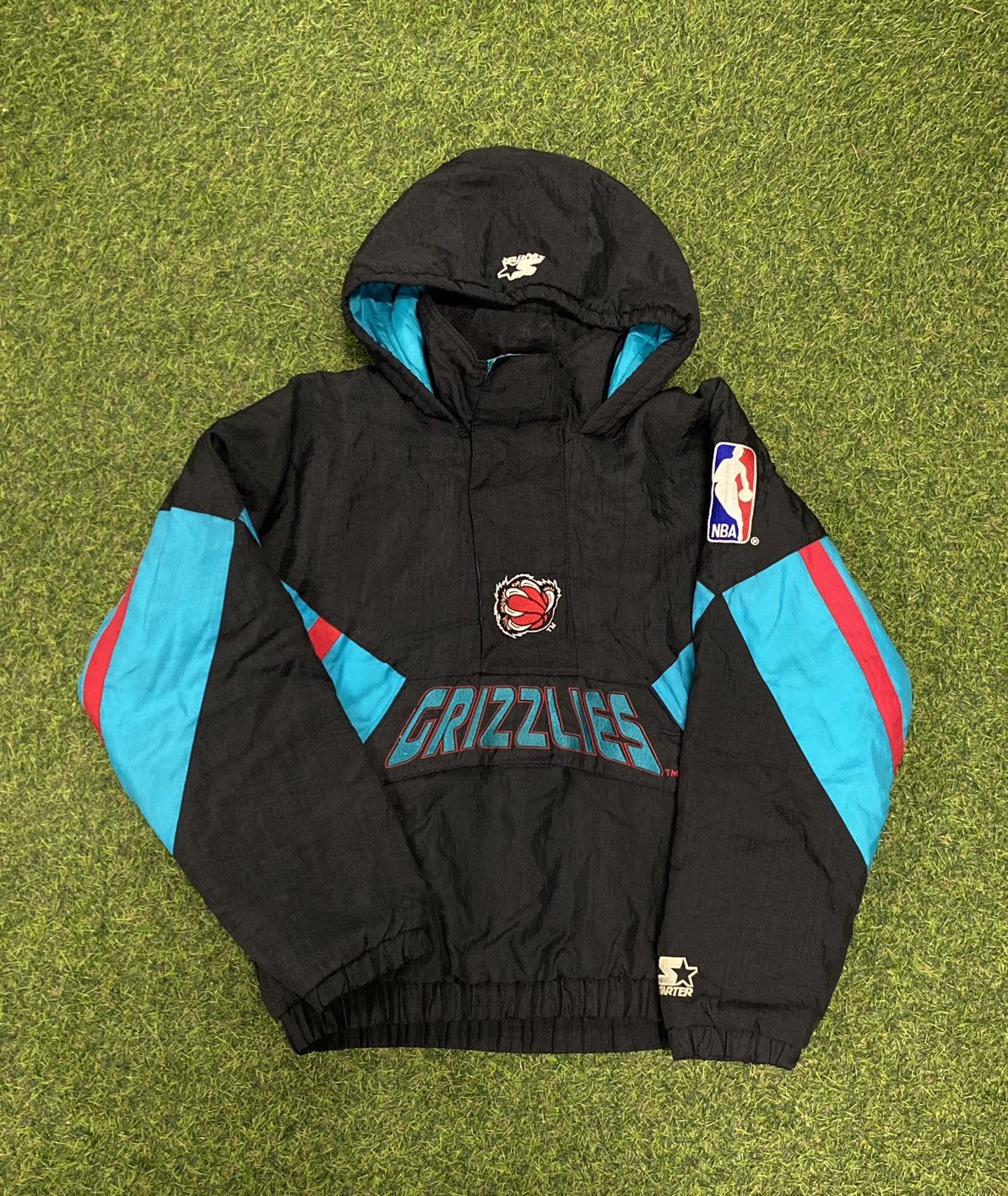 Vintage Vintage 90s Starter Vancouver Grizzlies NBA Puffer Jacket | Grailed