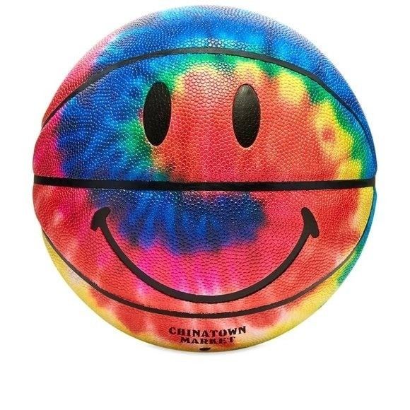 Market NIB CHINATOWN MARKET SMILEY FACE TIE DYE BASKETBALL | Grailed