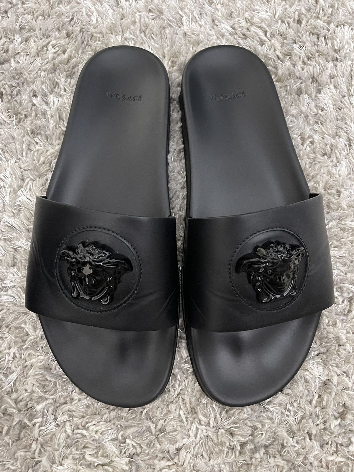 Versace VERSACE LA MEDUSA LEATHER SLIDES | Grailed