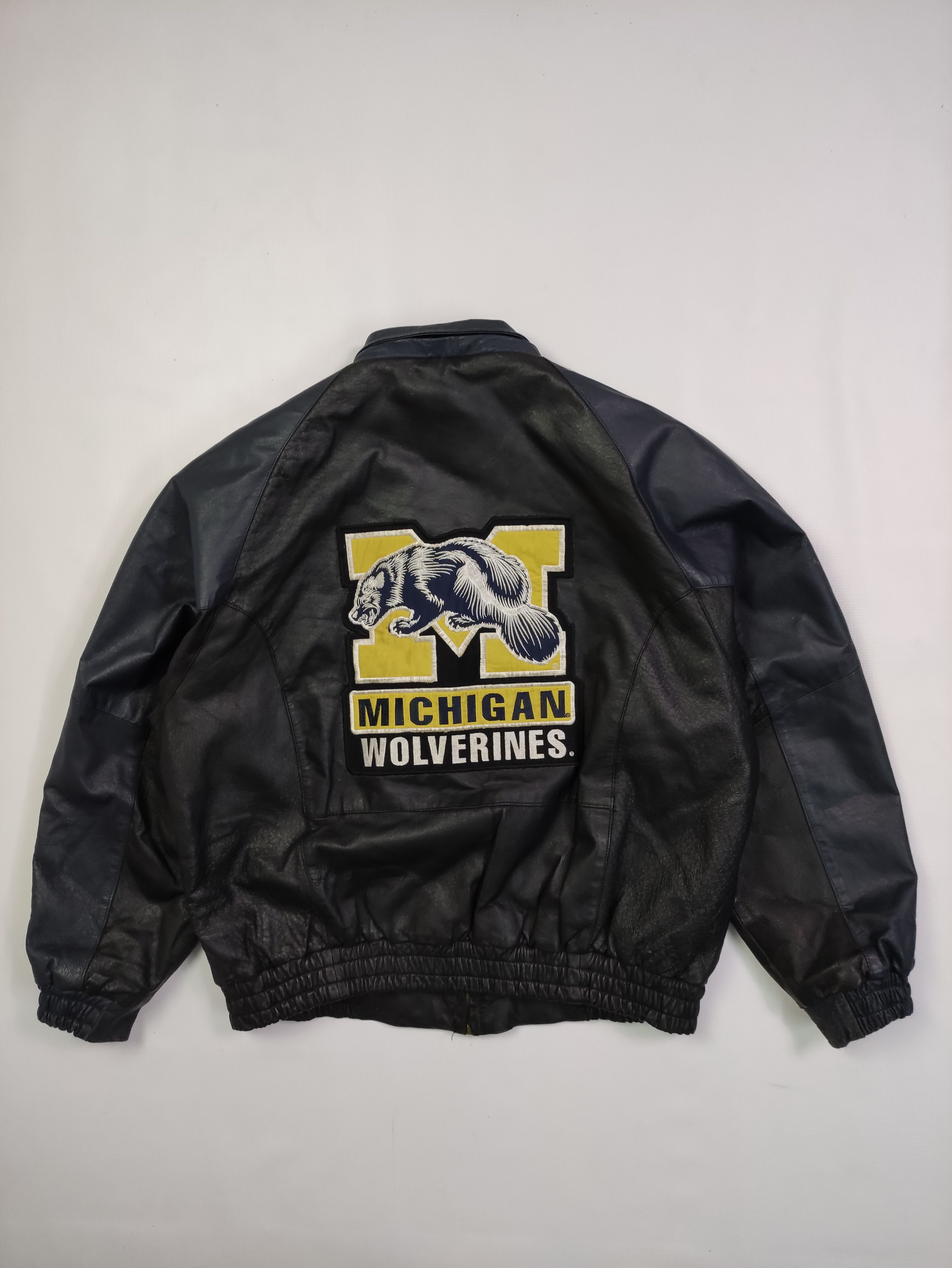Varsity Jacket × Vintage Vintage varsity leather jacket Michigan ...