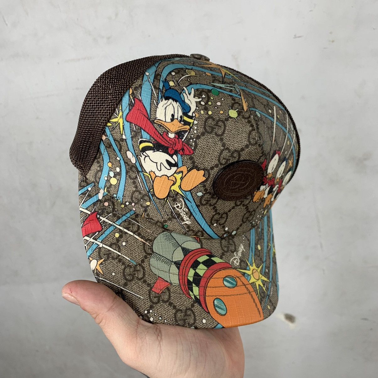 Disney × Gucci Gucci Donald Duck Trucker Hat | Grailed