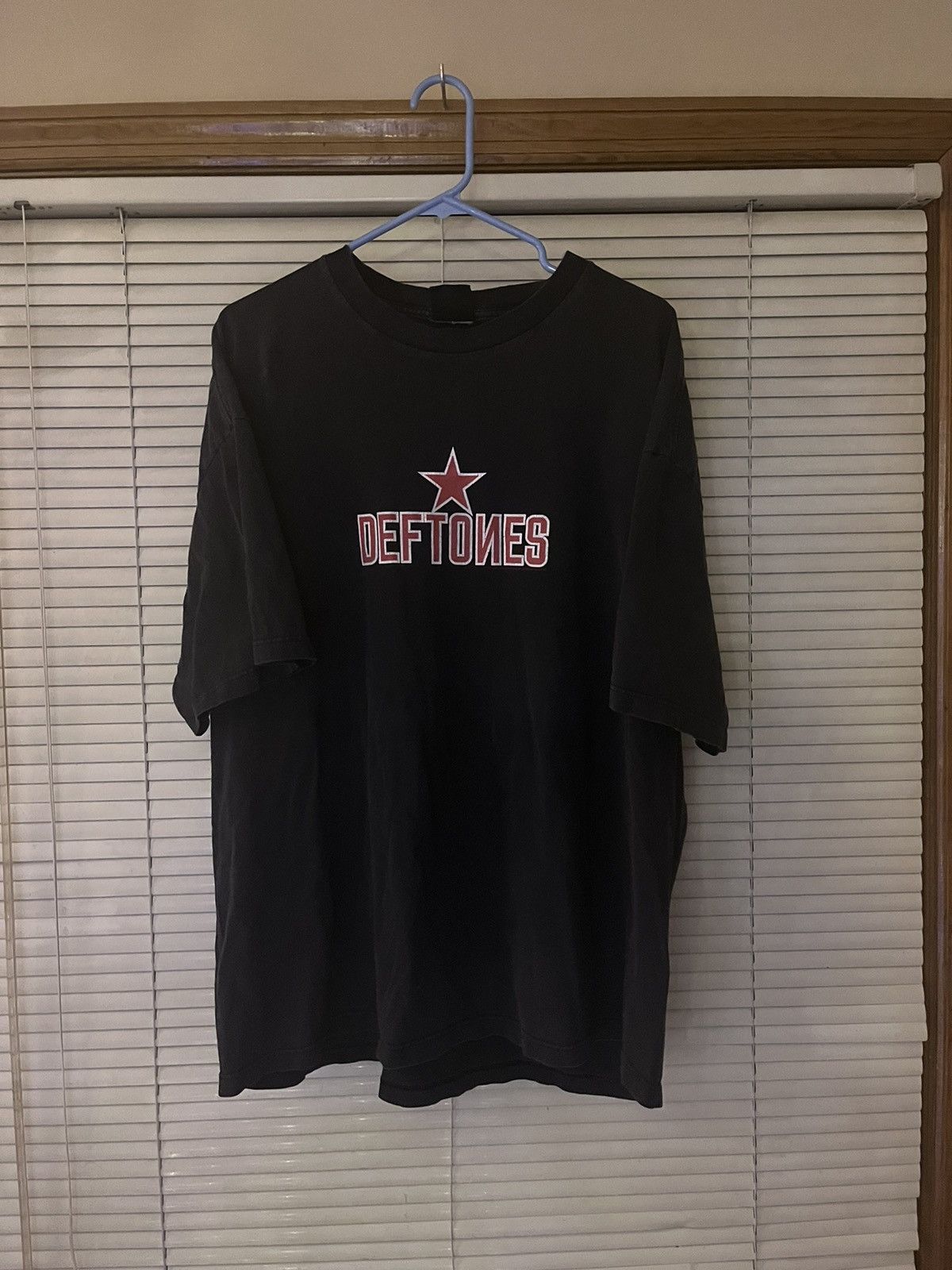 Band Tees × Hype × Vintage Rare 1998 Deftones Soviet Star Tee | Grailed