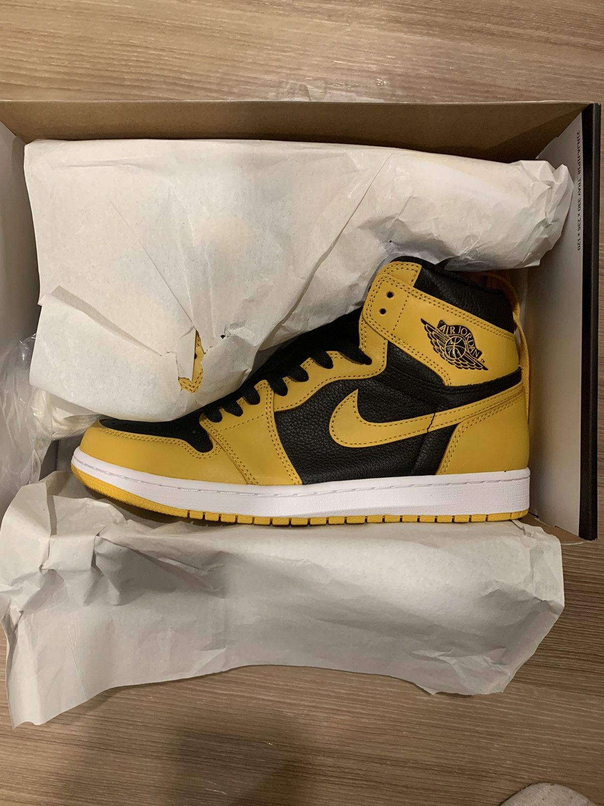 Nike Air Jordan 1 Pollen | Grailed