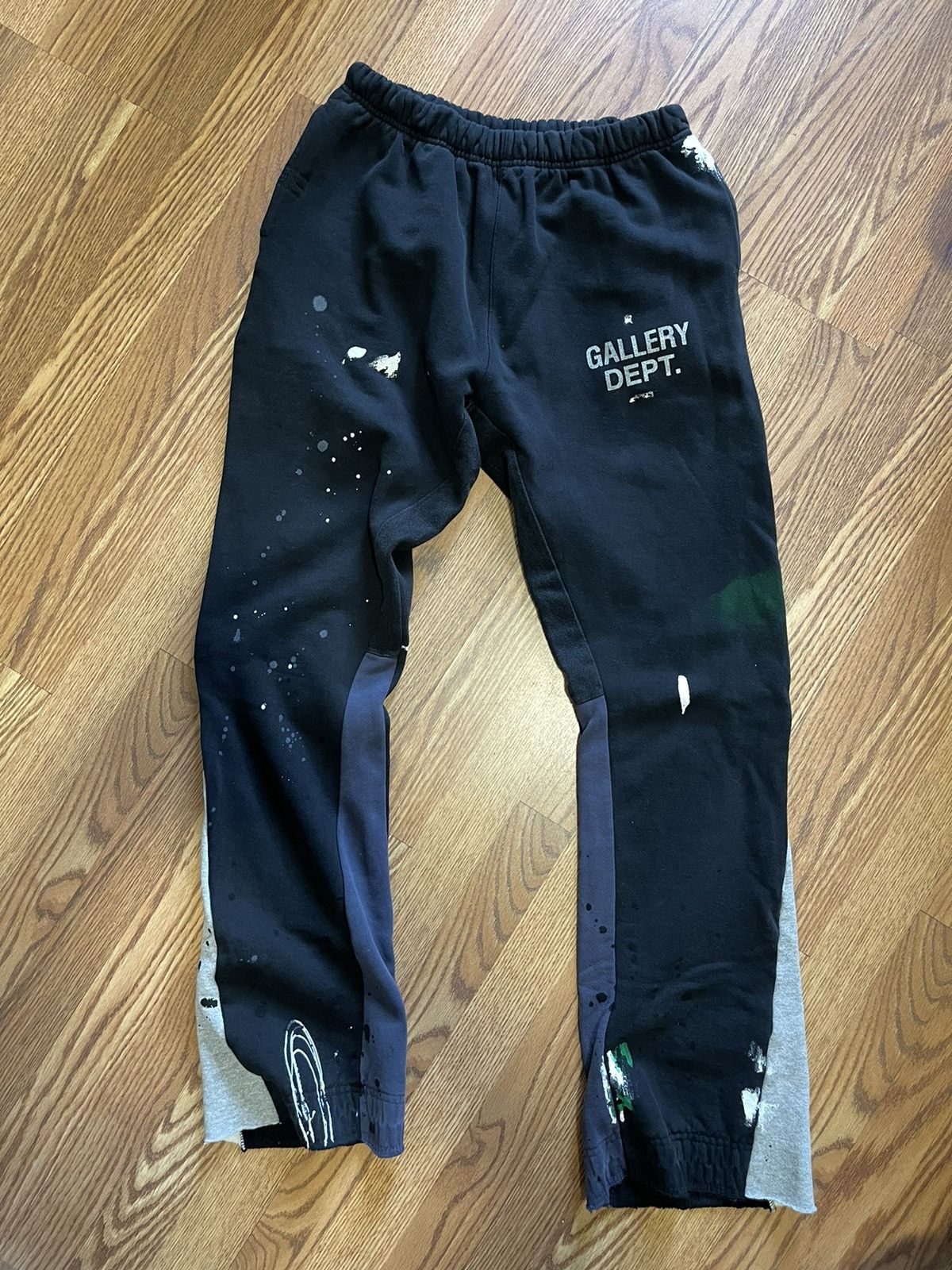 Gallery Dept. Gallery Dept painter flare sweatpants | Grailed