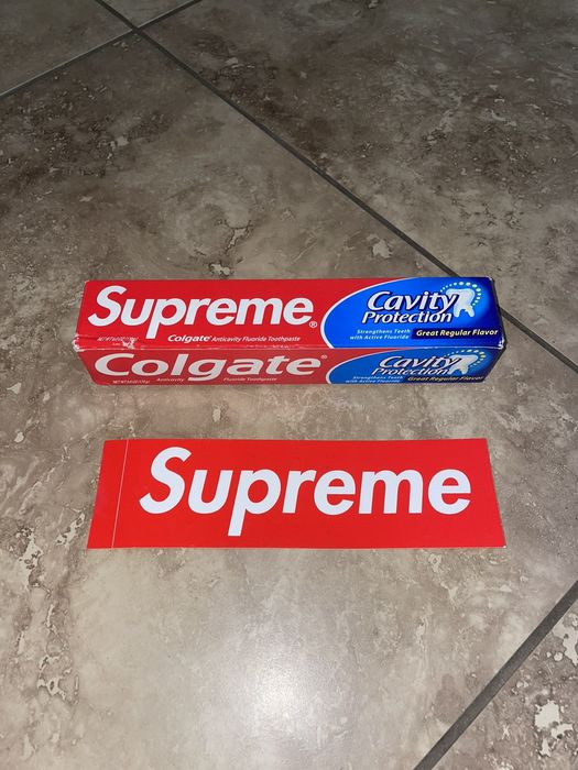 Supreme Supreme x Colgate Toothpaste with a box logo sticker | Grailed