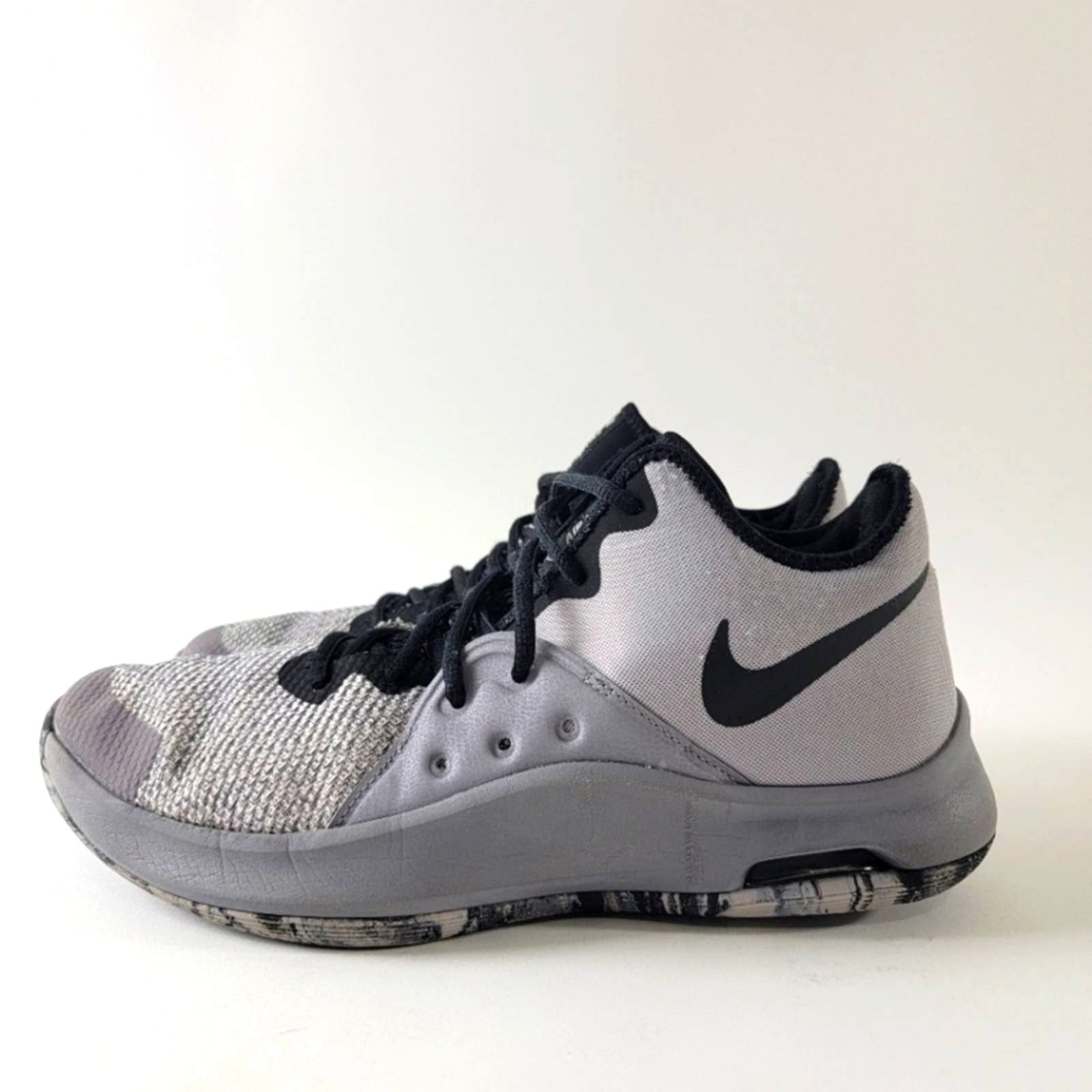 Nike Nike Air Versatile III Basketball Shoes - 8.5/10 | Grailed