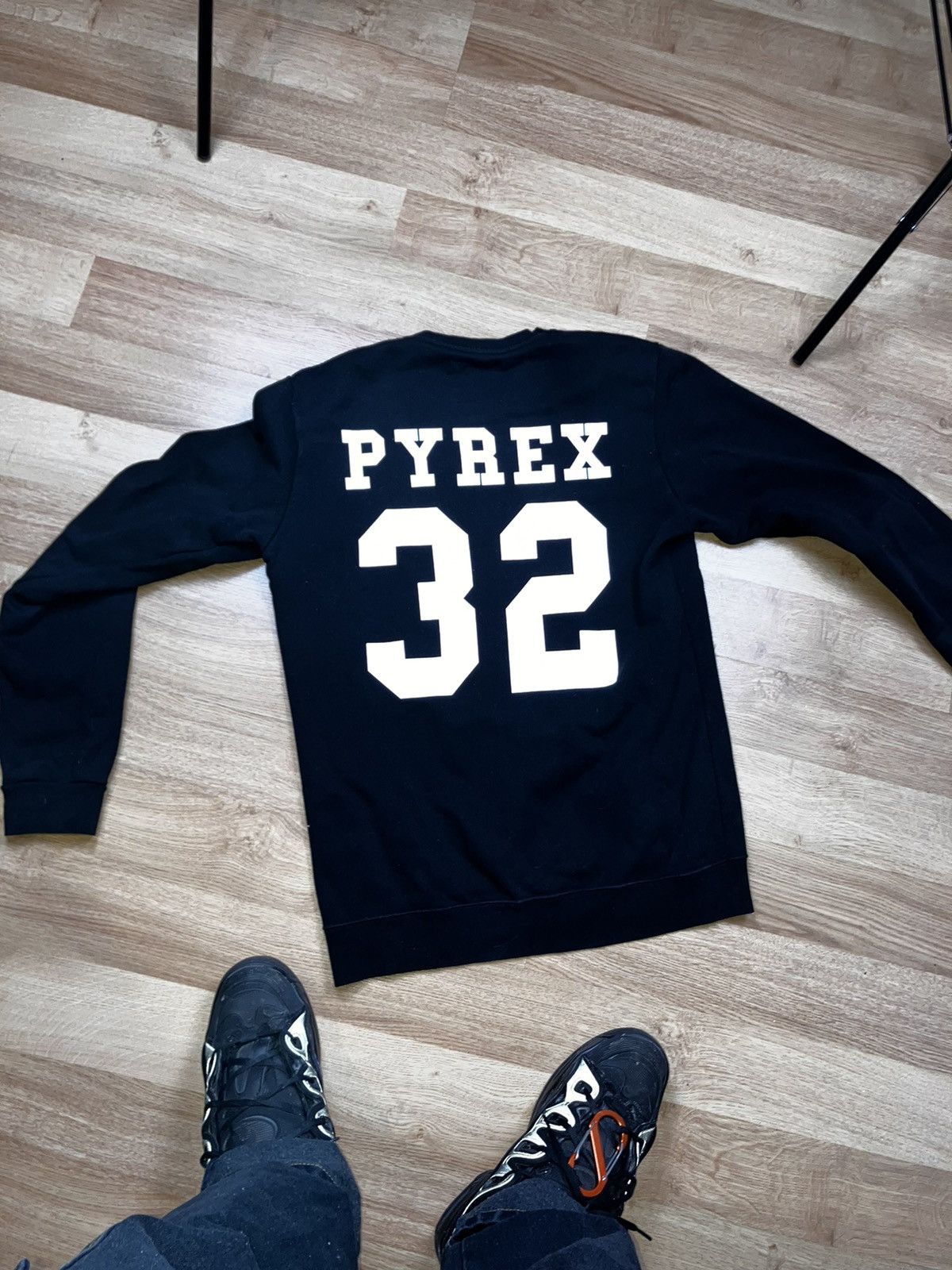 Pyrex Vision × Streetwear Pyrex Vision Virgil Abloh 23 Crewneck | Grailed