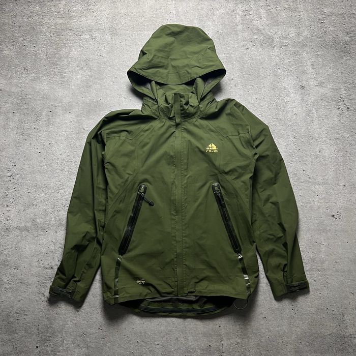 Nike Nike ACG Bottle Green Softshell Jacket 90s Gorpcore | Grailed