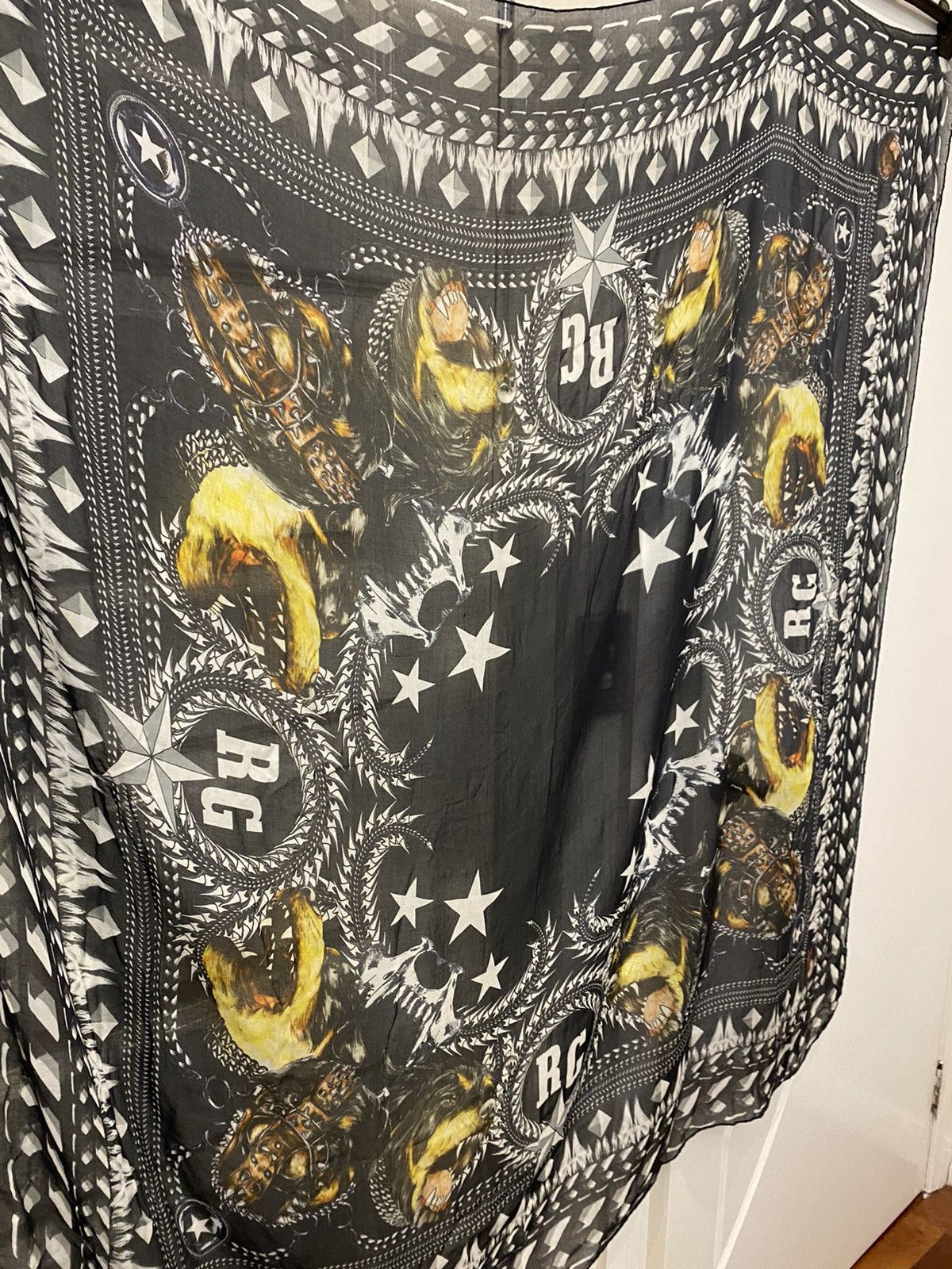 Givenchy Givenchy Rottweiler HAM scarf | Grailed