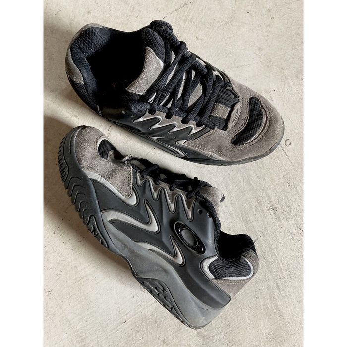 Oakley Y2k 2000s OAKLEY Switchback Black / Gray Logo Reflective Gorp ...