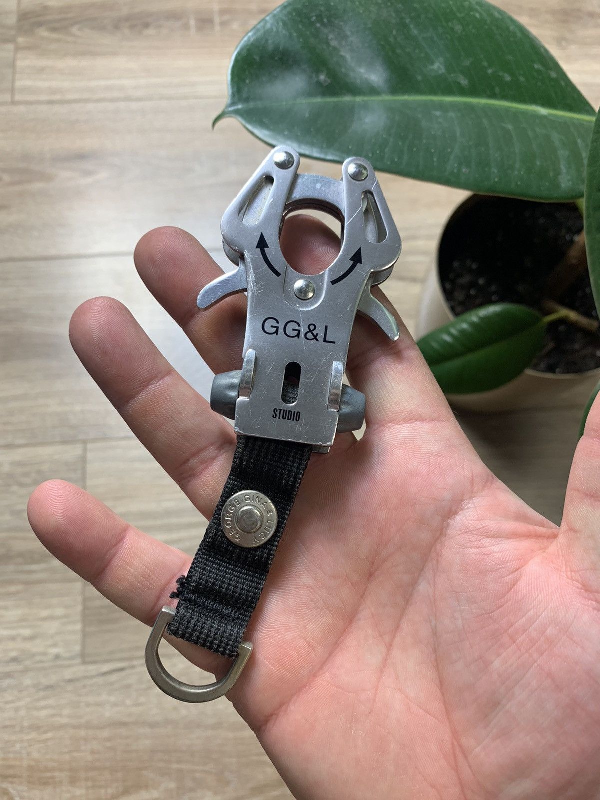 Vintage Inspired by Alyx Style George Gina Lucy key chain carabine ...