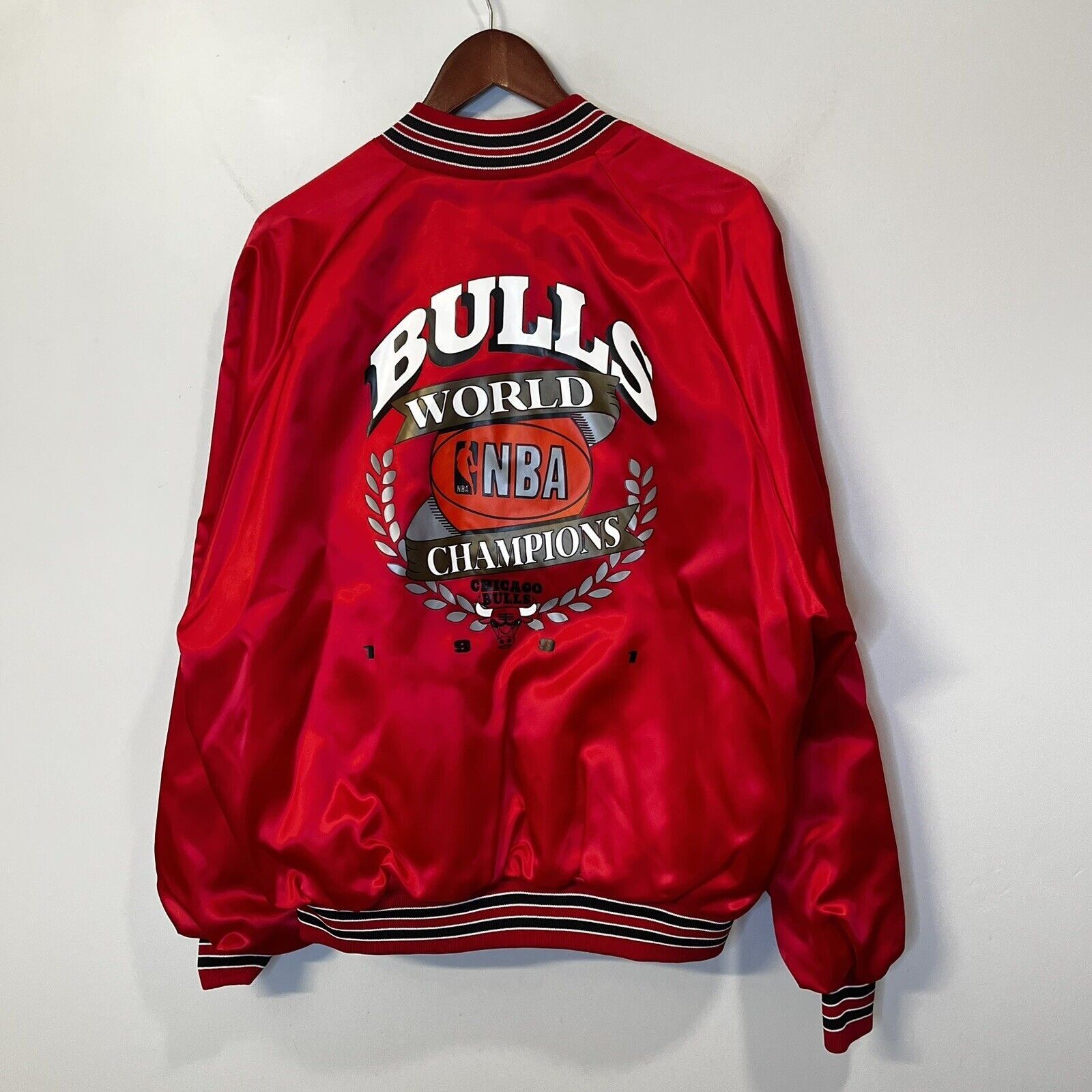 NBA × Vintage Vintage 1991 Chicago Bulls Locker Line NBA World ...