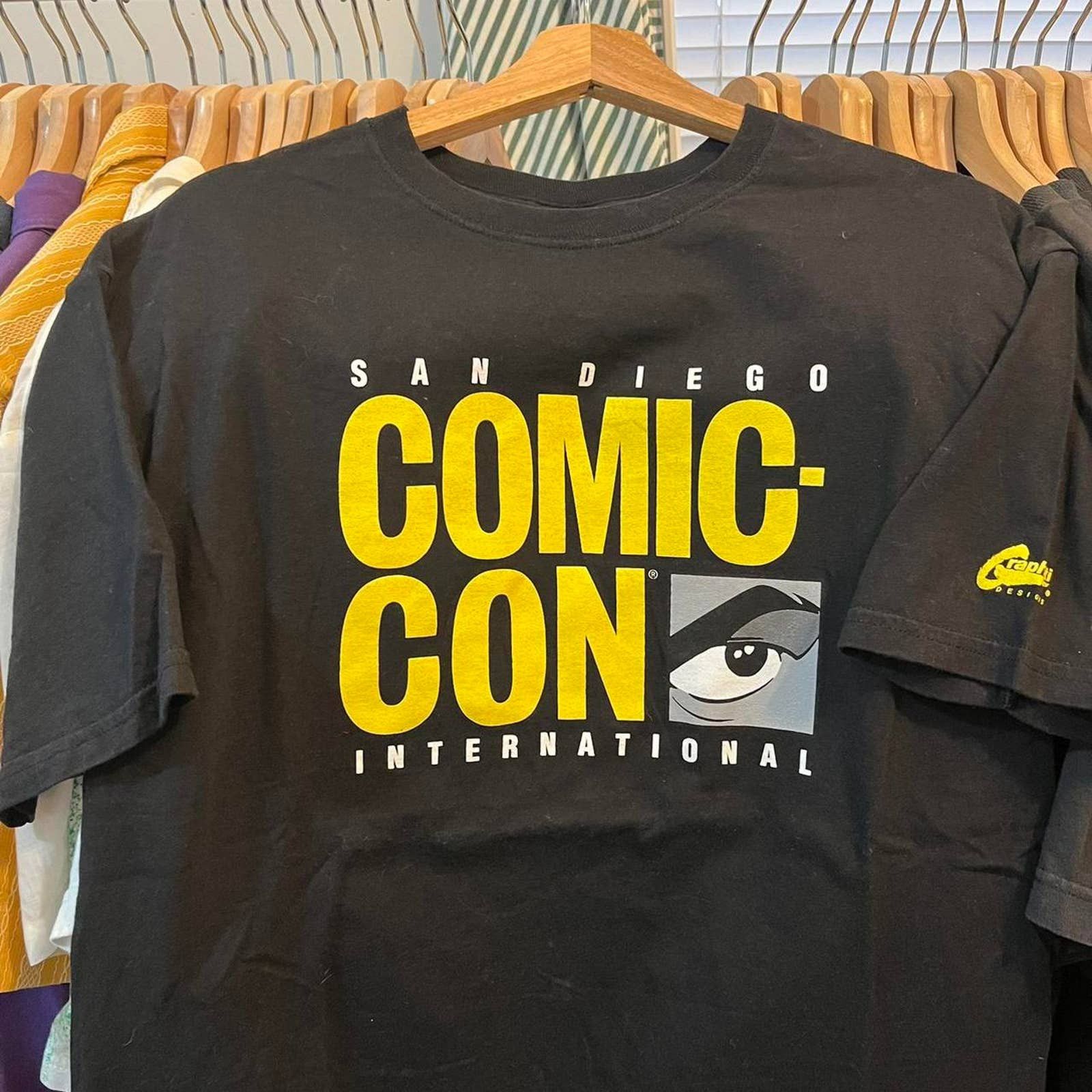 Vintage Vintage 90s san diego comic con tee excellent condition | Grailed