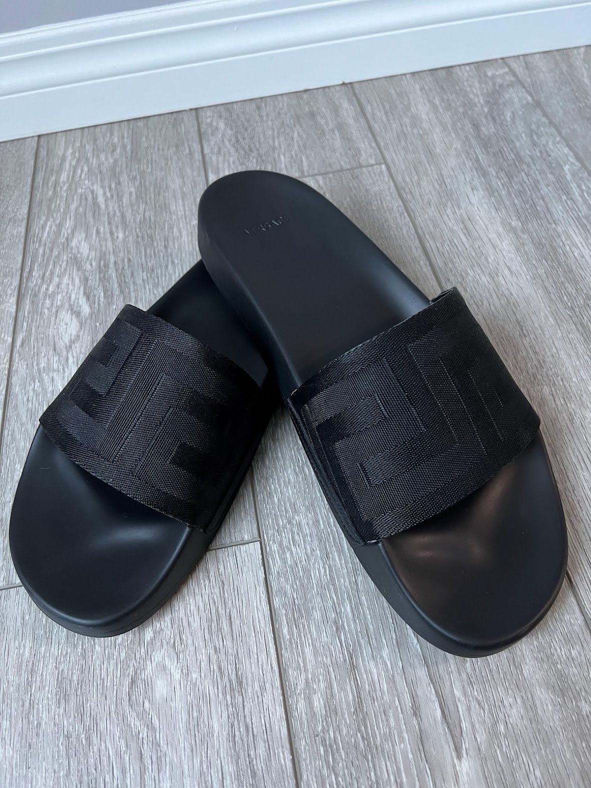 Versace NWT Greca Key pool slides | Grailed