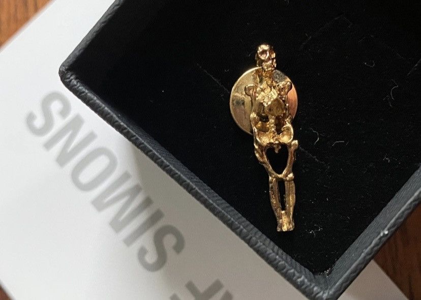 Raf Simons Waves AW04 Skeleton Pin | Grailed