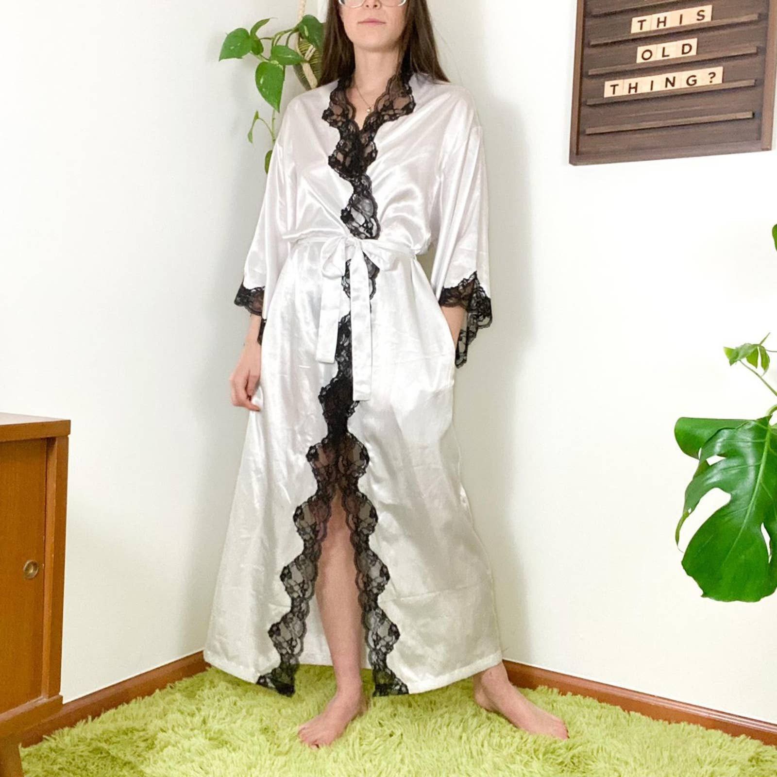 Victoria's Secret 90s Vintage Black and White Lace Satin Victorias ...