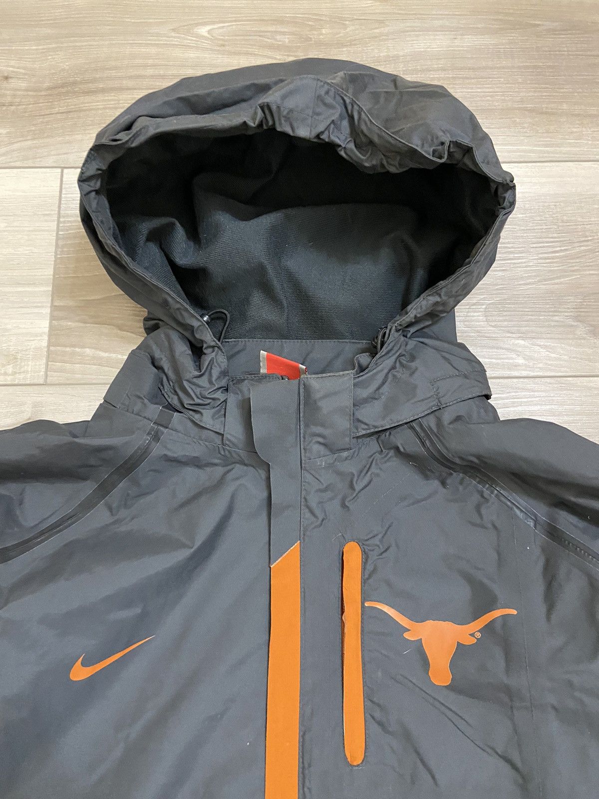 Nike Vintage 00s Nike Mini Swoosh Texas Longhorns Rain Jacket | Grailed