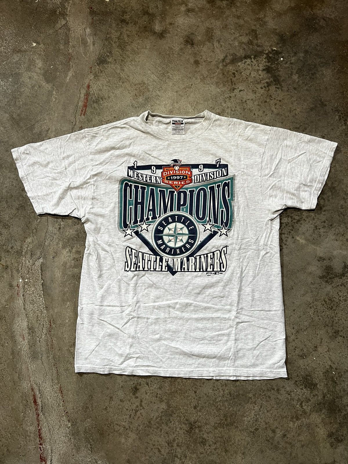 MLB × Vintage XL vintage 1997 Seattle mariners western division shirt ...