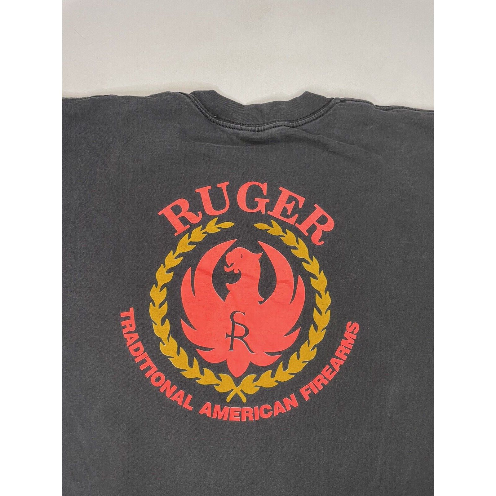 Gildan VINTAGE Ruger Traditional American Firearms Graphic T-shirt Men ...