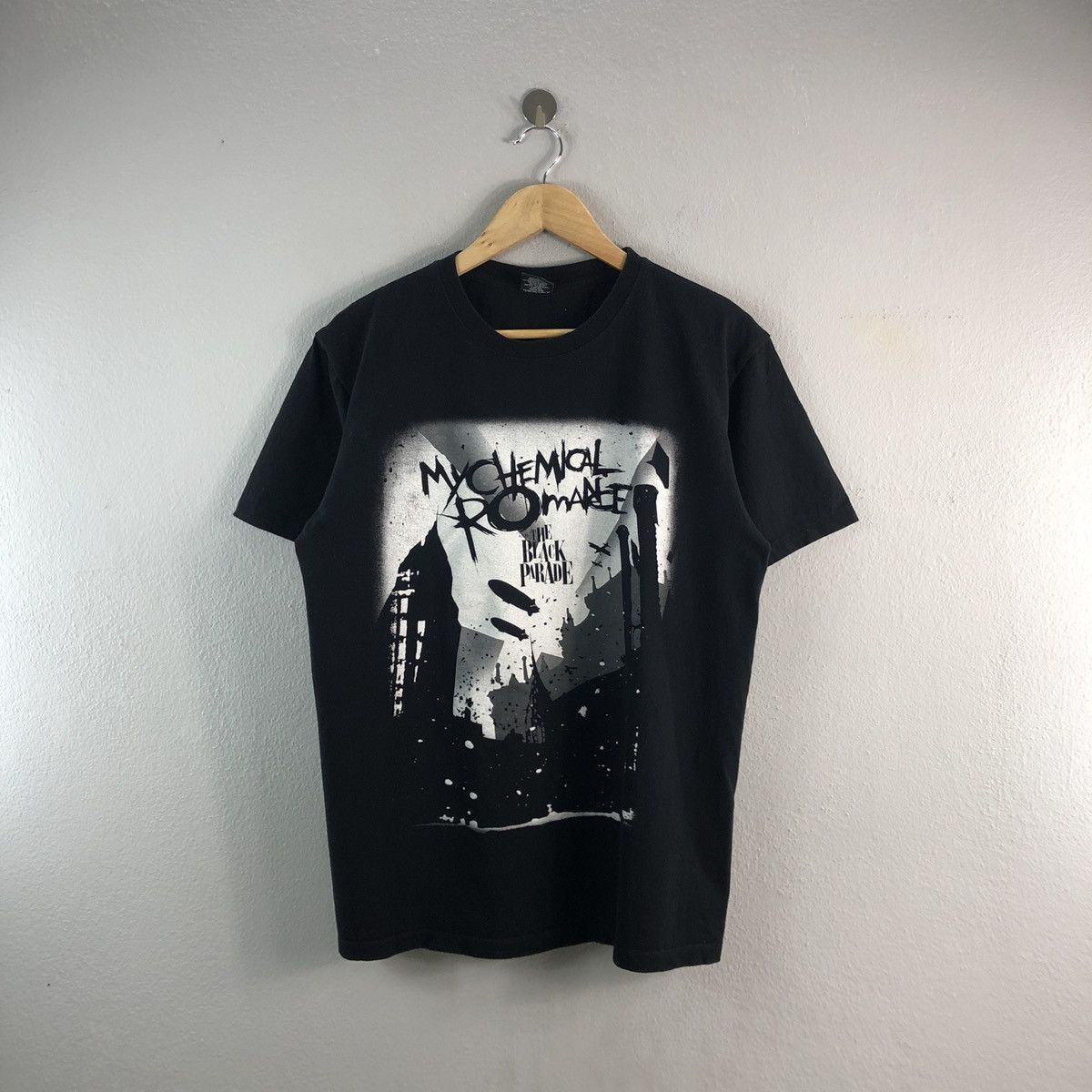 Vintage My Chemical Romance The Black Parade Emo Punk Rock Band Tees ...