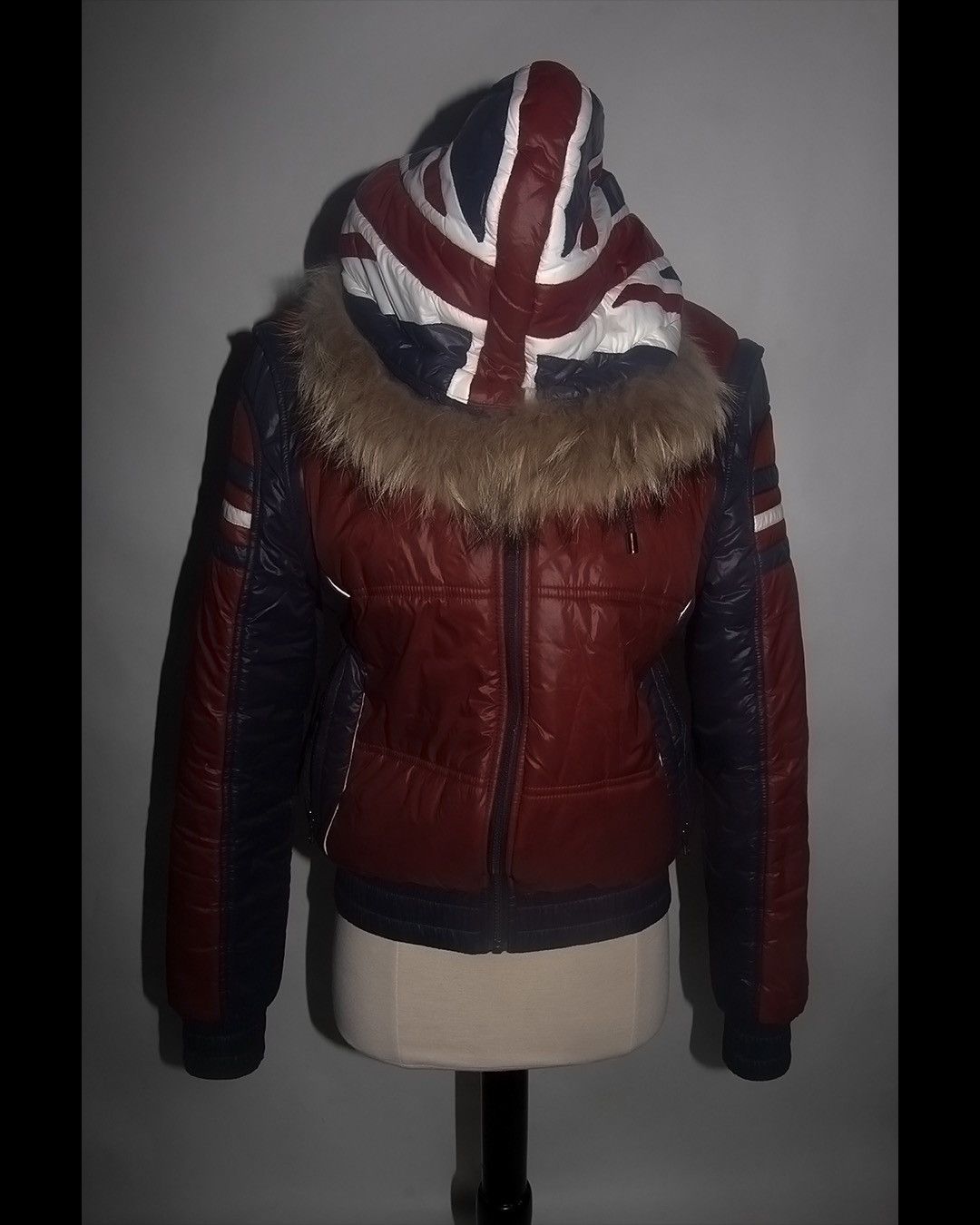 Dolce & Gabbana DETATCHABLE SLEEVES AND HOOD BRITISH FLAG FUR PUFFER ...