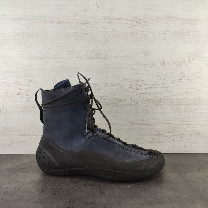 Stone Island Stone Island x La Sportiva SS’2005 Rock Climbing Boots ...