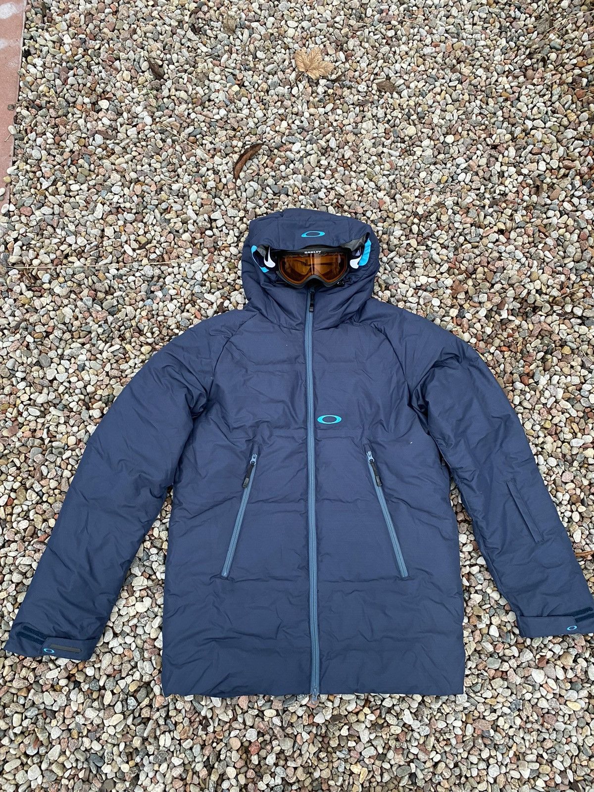 Oakley × Streetwear × Vintage Vintage Oakley Down Puffer Jacket Blue ...