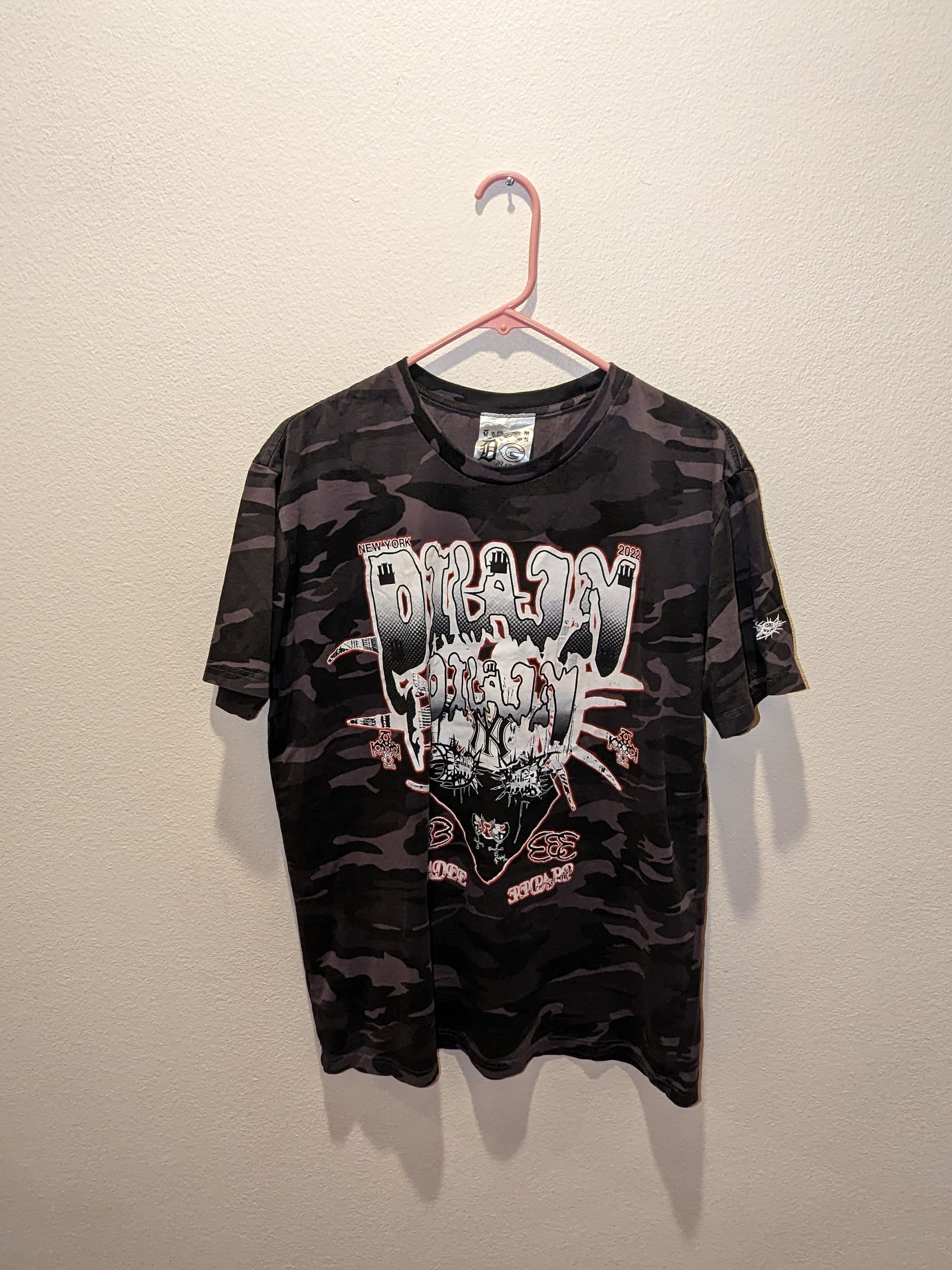 Drain Gang × Sad Boys × Yung Lean Bladee Drain Gang Face Shield Tee ...