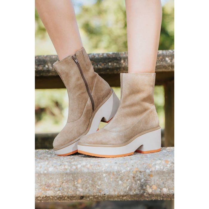 Matisse NEW MATISSE Gavin Ankle Boot In Taupe Suede | Grailed