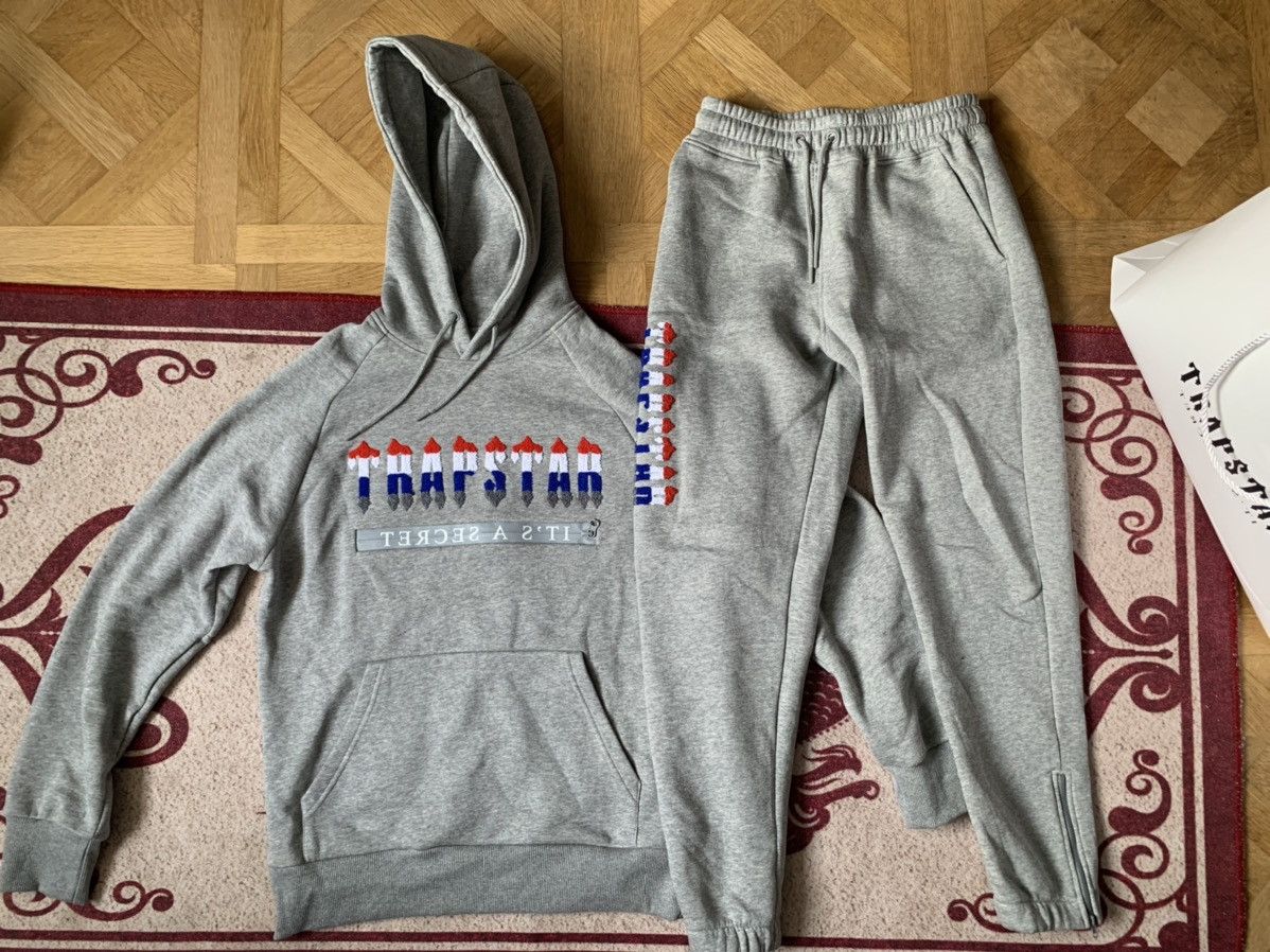 Trapstar London Trapstar Chenille Decoded 2.0 Revolution Tracksuit ...
