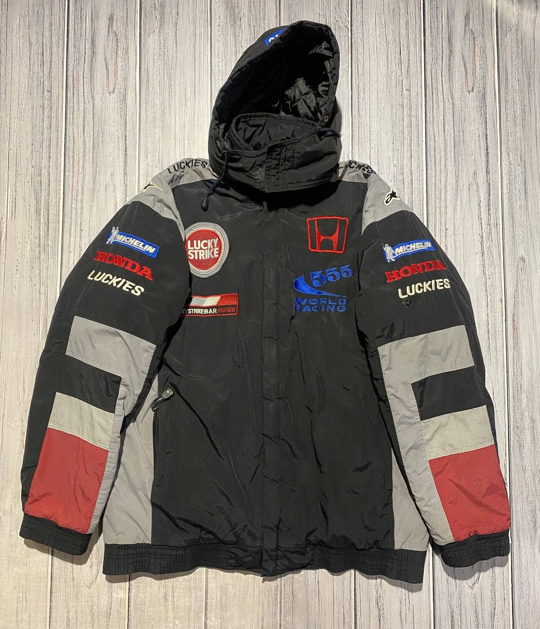 Honda × Racing × Vintage Vintage Honda 555 World Racing F1 Lucky Strike ...