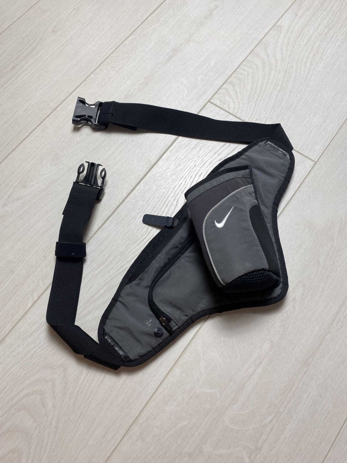 Bag × Nike × Sportswear Nike Running Sling Bag Vintage | Grailed