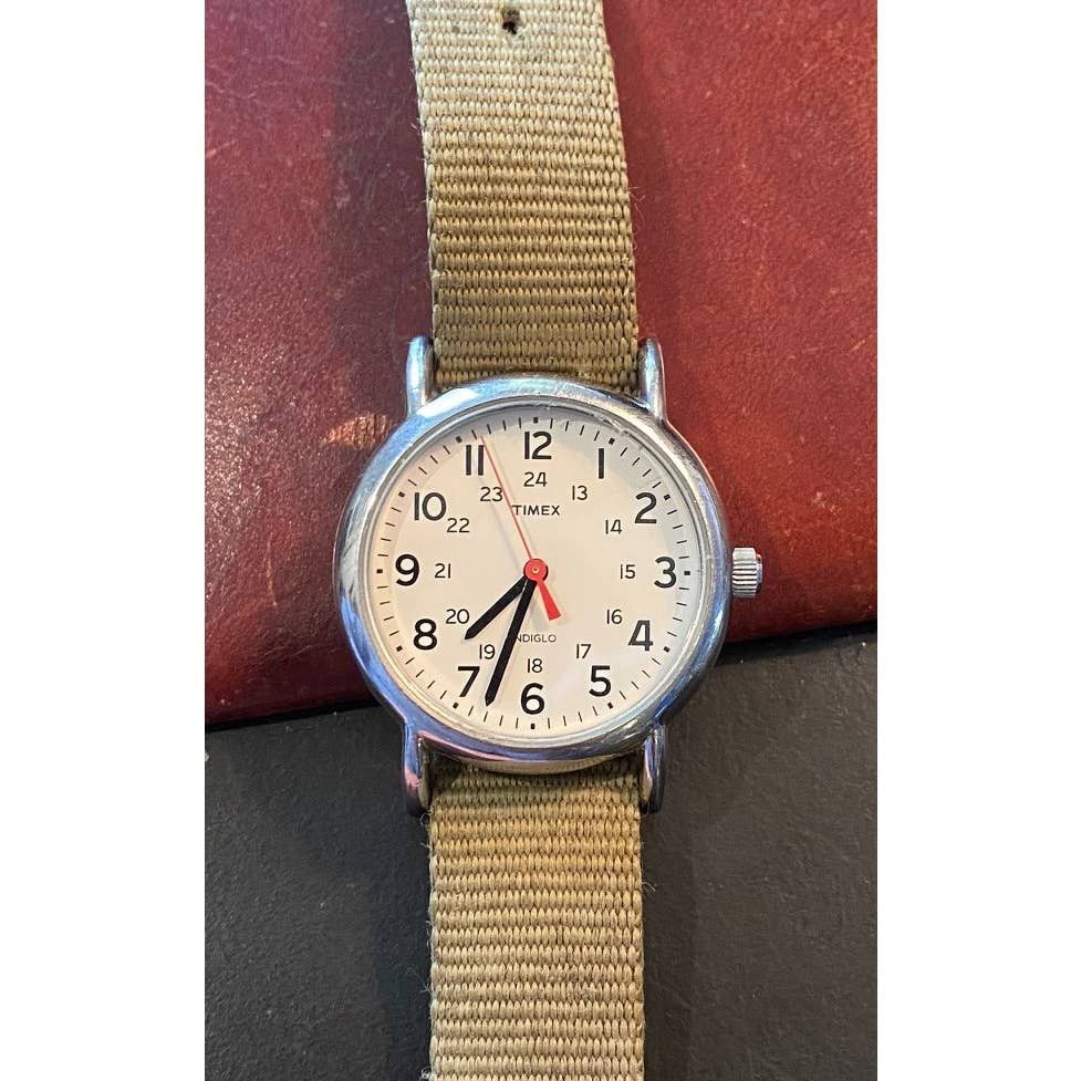 Timex Unisex 30mm Silver tone Timex Watch, Indiglo, WR 30M | Grailed