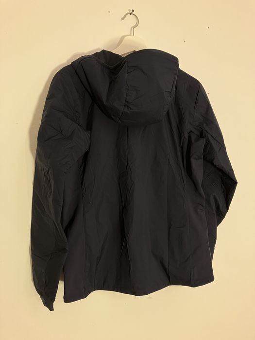 Arc'Teryx Arcteryx Atom LT Hoody Men’s Brand new with tags | Size M ... Arc'Teryx Arcteryx Atom LT Hoody Men’s Brand new with tags | Size M ...