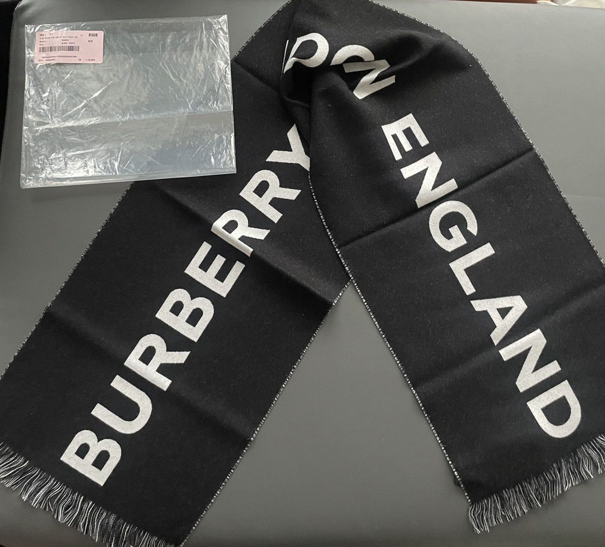 Burberry Prorsum Limited Brand NEW Rare Super Runway Iconic Wool Logo ...