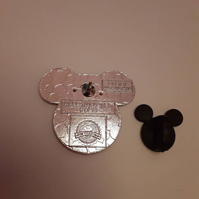 Disney Disney Mickey HTH Silver Chaser Pin | Grailed