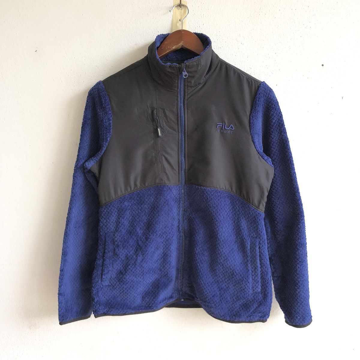 Fila FILA faux fur woven pattern | Grailed