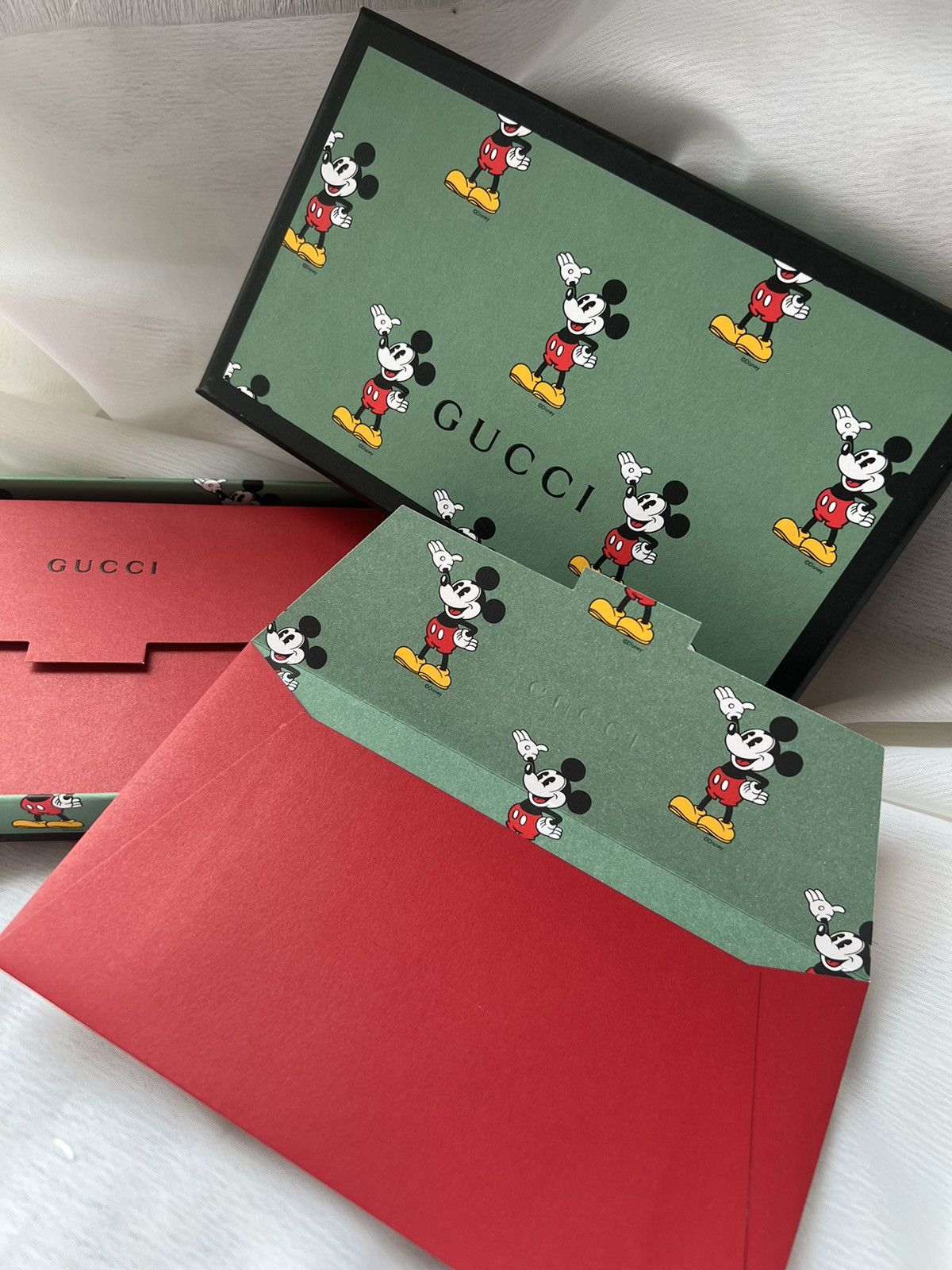 Gucci Gucci Mickey Mouse Collaboration Red packet envelope boxset | Grailed