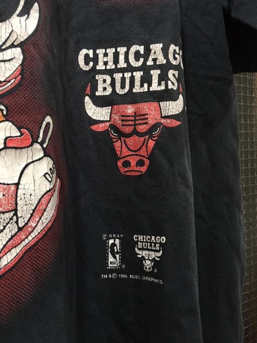 NBA VINTAGE 1995 DAFFY DUCK NBA CHICAGO BULLS LOONEY TUNES SHIRT | Grailed