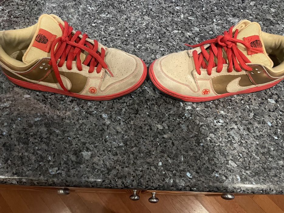 Nike NIKE SB Dunk Low Money Cat Gold Dust Metallic Gold | Grailed