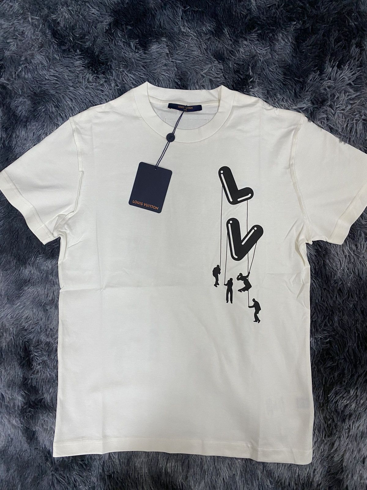Louis Vuitton Louis Vuitton Floating Lv Printed T-Shirt | Grailed