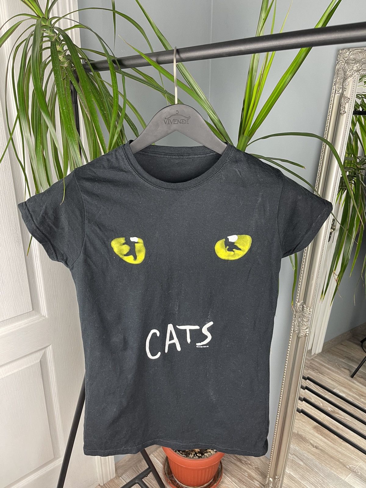 Band Tees × Other × Vintage Cats Vintage 1981 T-Shirt | Grailed