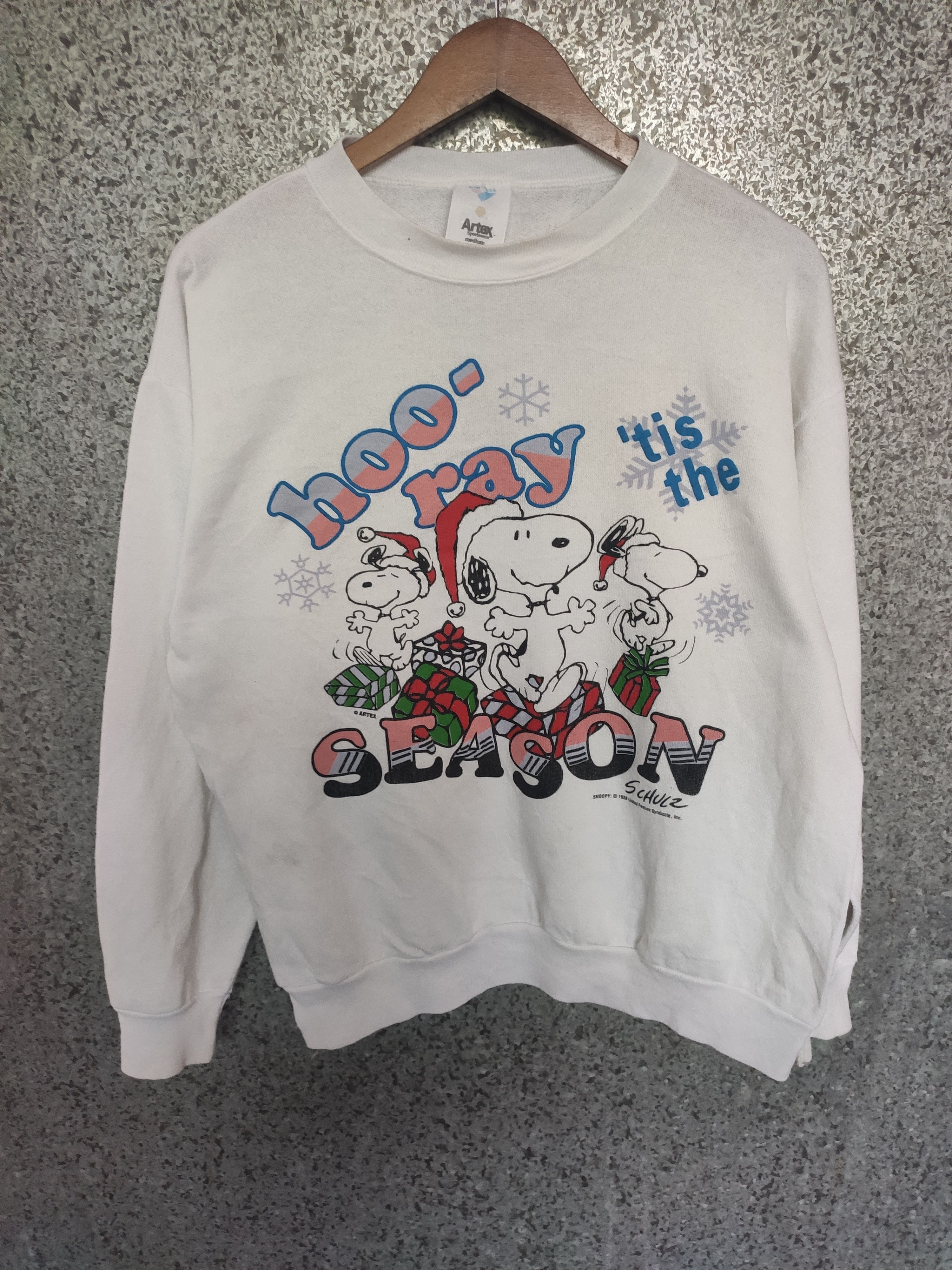 Cartoon Network Vintage 80s Vintage Peanuts Snoopy sweatshirt Woodstock ...