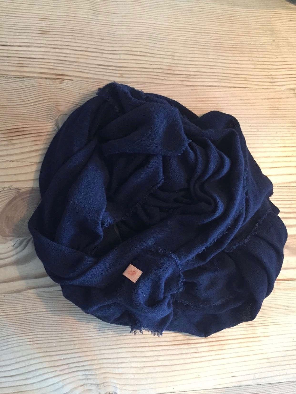 Visvim Epoch Stole (Navy) | Grailed