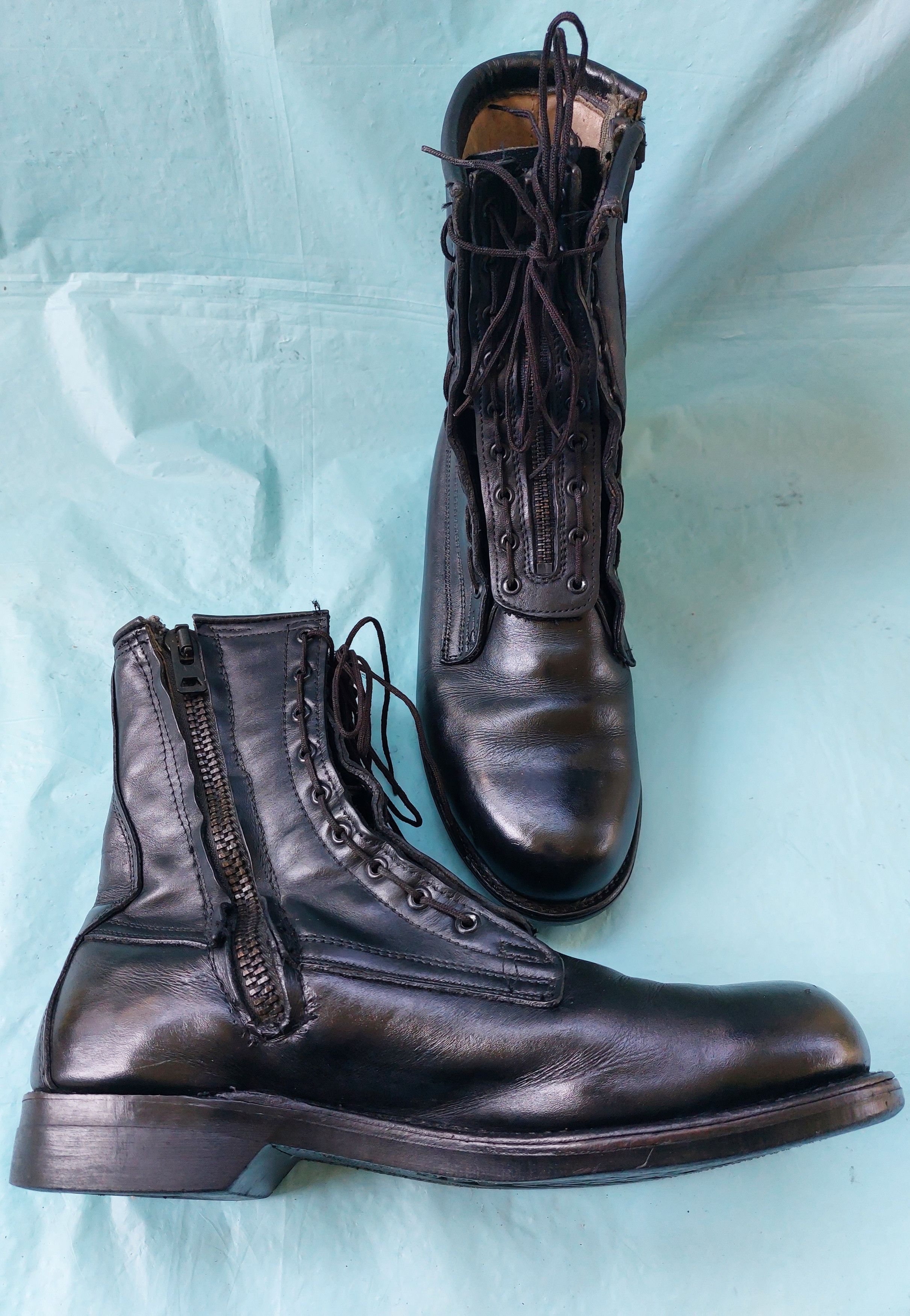 Vintage Vtg 1992 US military side and front zipper combat boots | Grailed